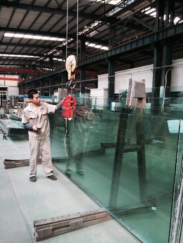 China Customized Full-Automatic Glass Lifting Clamp Suppliers ...